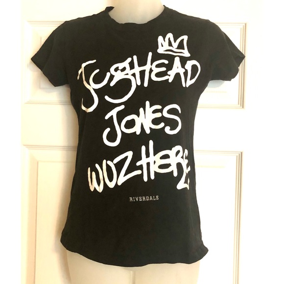 Hot Topic | Tops | Riverdale Jughead Jones Graphic Tshirt | Poshmark